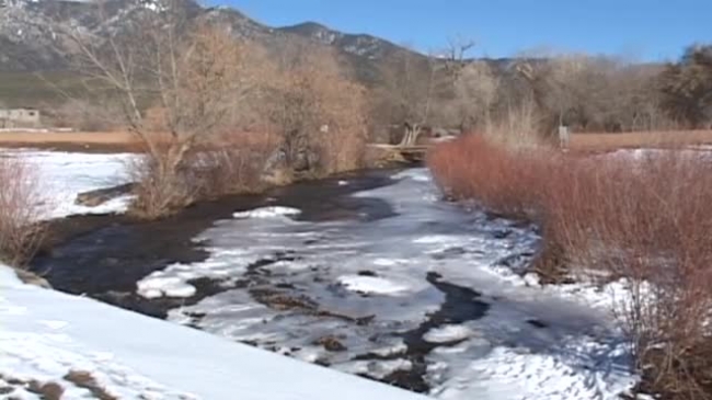 Nature Videos-rio grande river with floating ice and snow