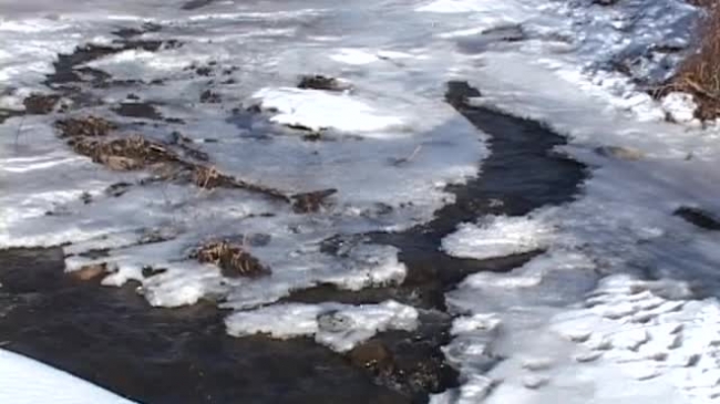 Nature Videos-rio grande river with floating ice and snow