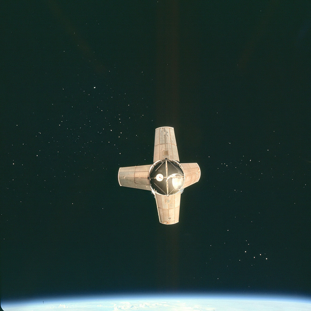 Apollo 7 Space Mission-AS07-03-1518