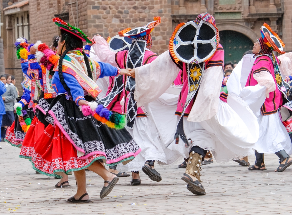 dancers wearing traditional clothing in festival cuzco peru 001 ...