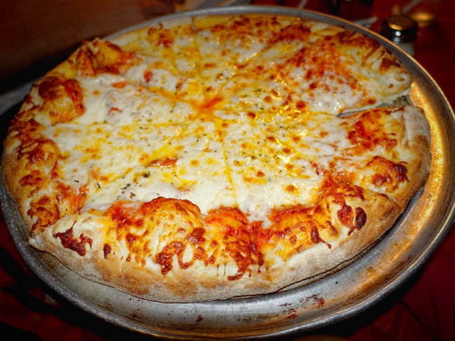 large homemade cheece pizza - Classroom Clip Art