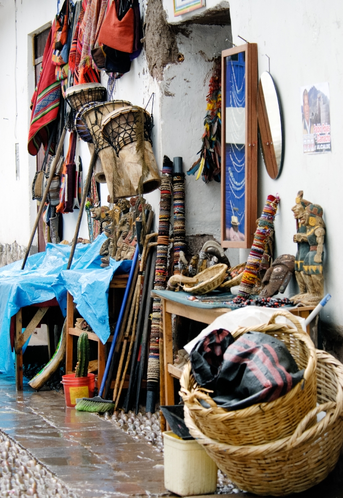 Local-town-near-Ollantaytambo-Peru-Photo-042 - Classroom Clip Art