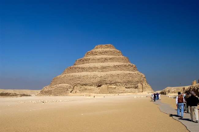 Egypt-sakkara-step-pyramids-built-for-king-djoser-photo-image-1270a