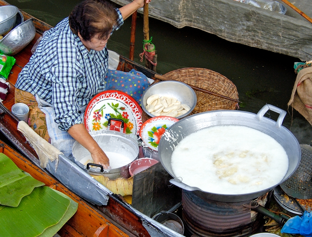 Free Selling Food - Classroom Clipart