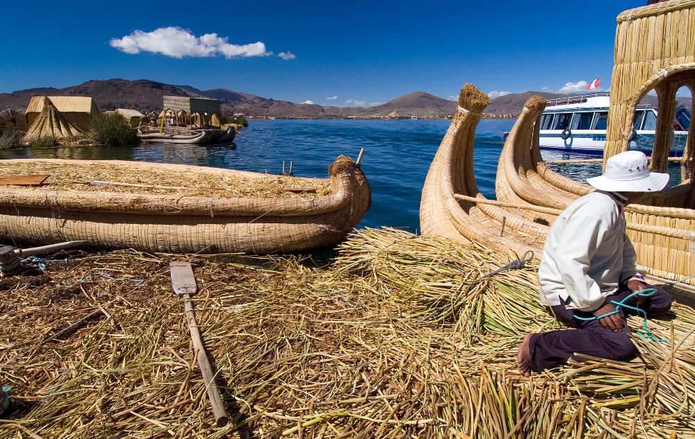 traditional reed boats lake titicaca photo 125 - Classroom Clip Art