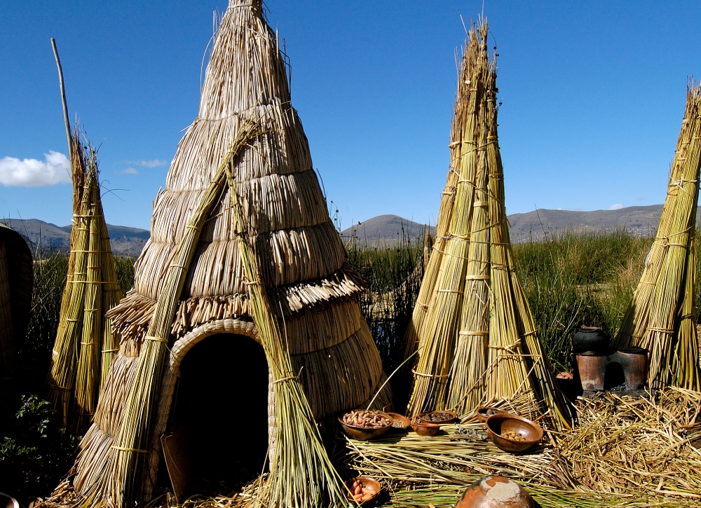 traditional reed huts lake titicaca photo 0067b - Classroom Clipart
