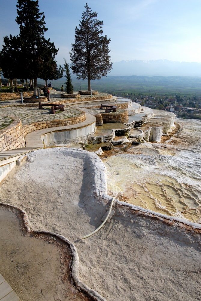 Free white travertine terraces at pamukkale 01.tif - Classroom Clipart