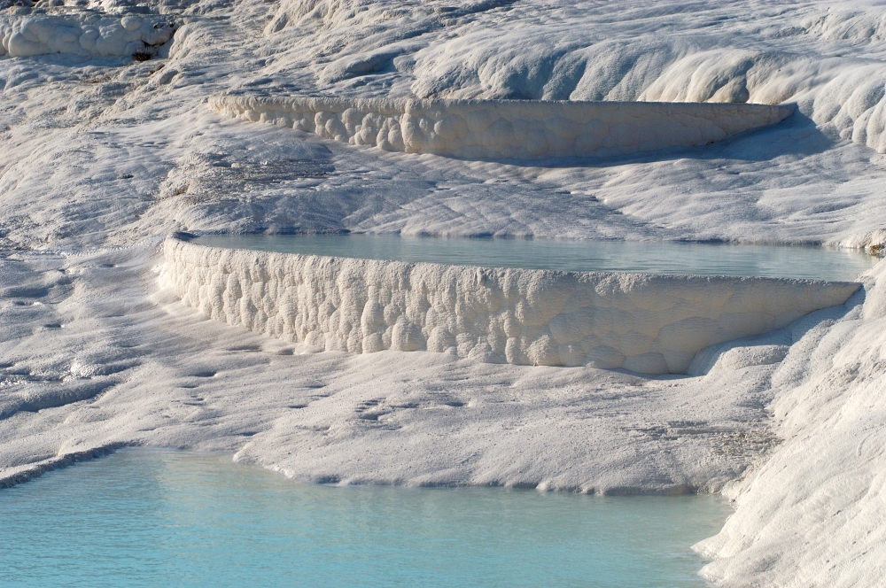 white travertine terraces at pamukkale turkey 0111c.tif - Classroom ...