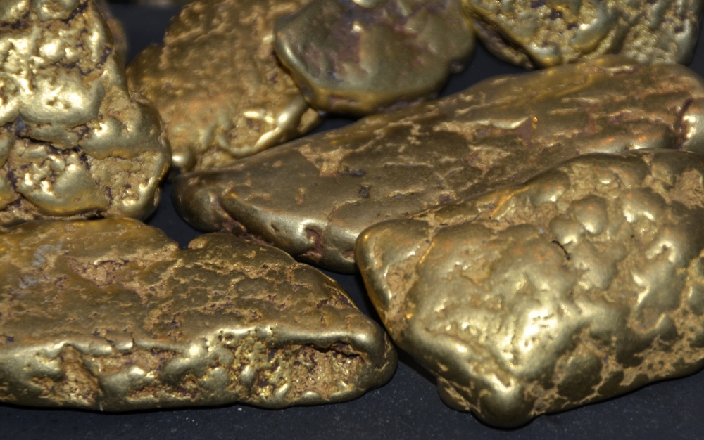 Rocks and Minerals - gold nuggets closeup