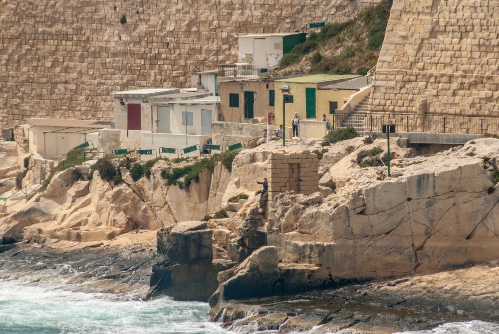 Rough Cosst with homes - Classroom Clip Art