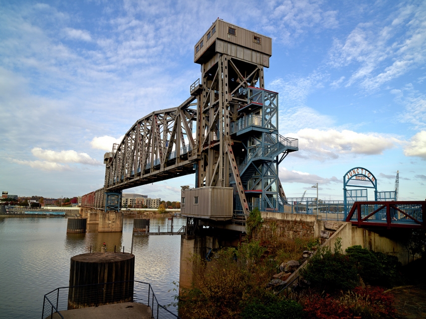 The Junction lift bridge in Little Rock - Classroom Clip Art