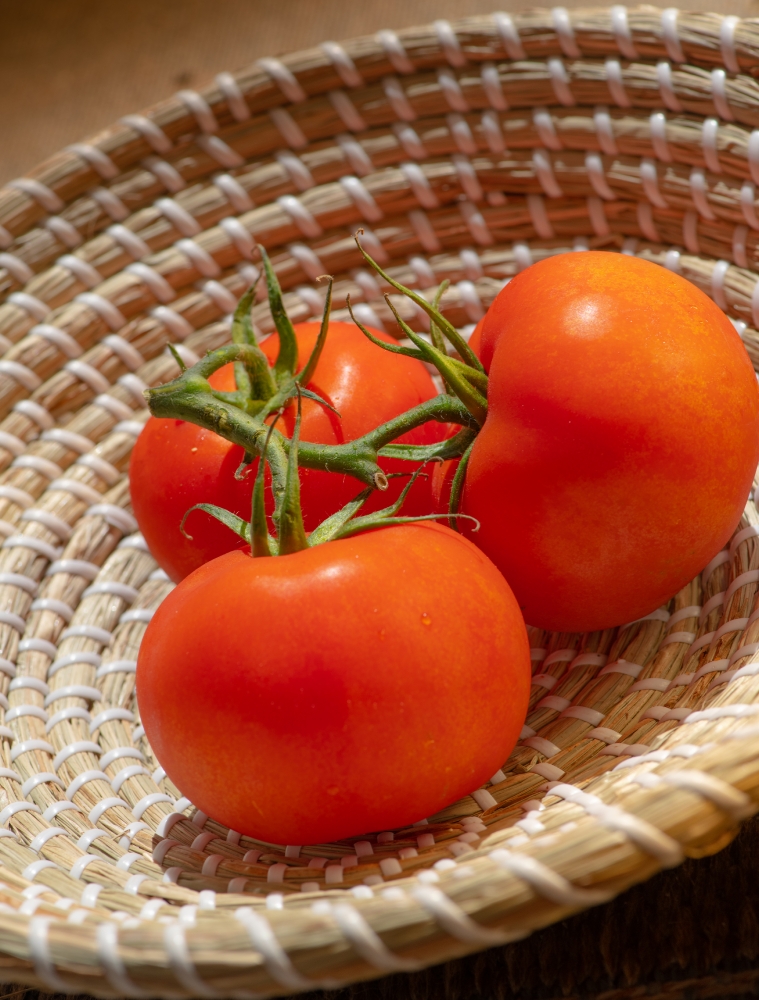 three fresh tomatoes in basket photo image - Classroom Clip Art