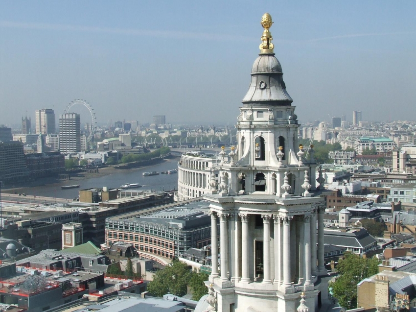 vista of London from the Golden Gallery - Classroom Clip Art